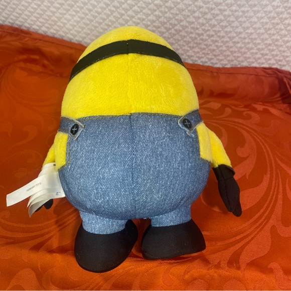 Universal | Toys | 8 Despicable Me Bob Plush Minion Toy | Poshmark
